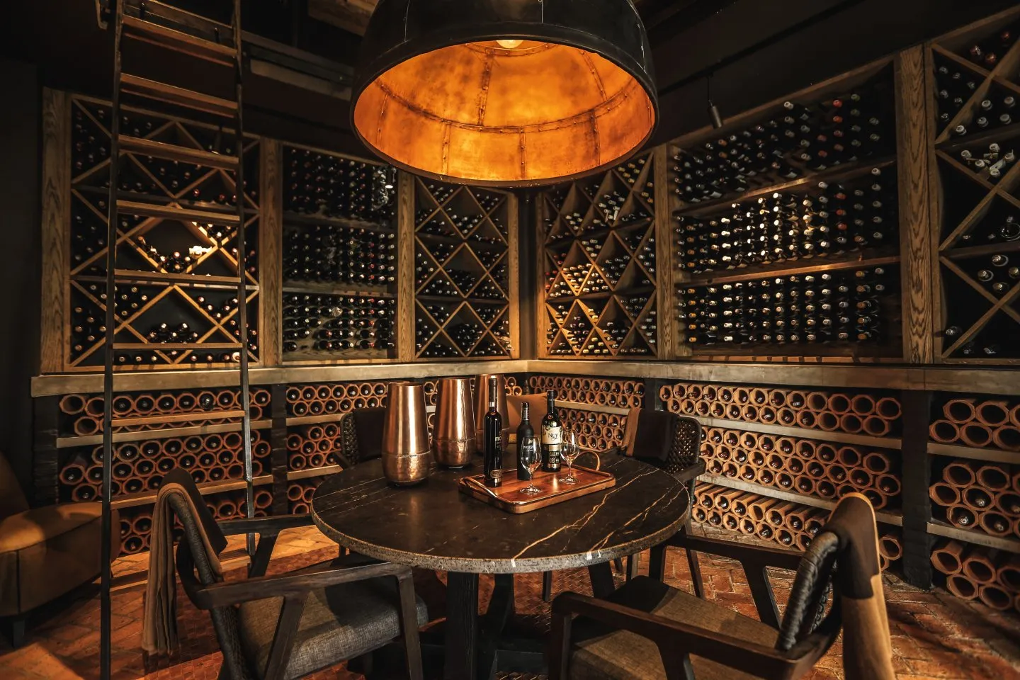 Ide desain & gambar ruang penyimpanan wine | Artikel | MAINATE